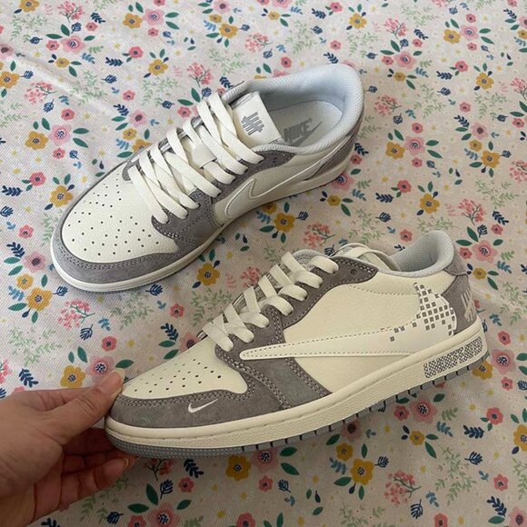 Travis Scott | Shoes | Travis Scott X Fragment Design X Air Jordan Low ...